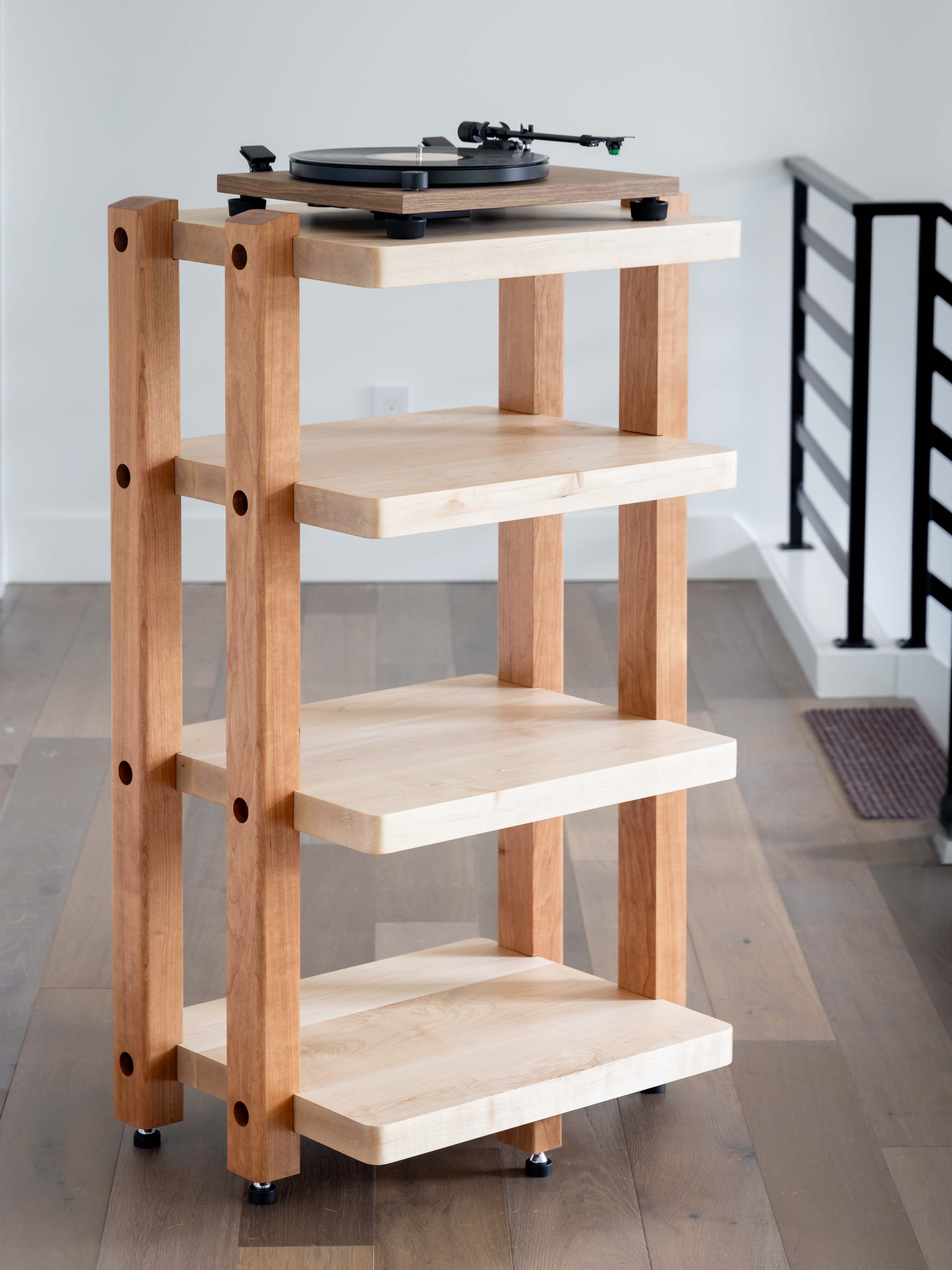 ECHELON HD Audio Rack – Maple Shelves & Cherry Legs – Deep Lake Audio