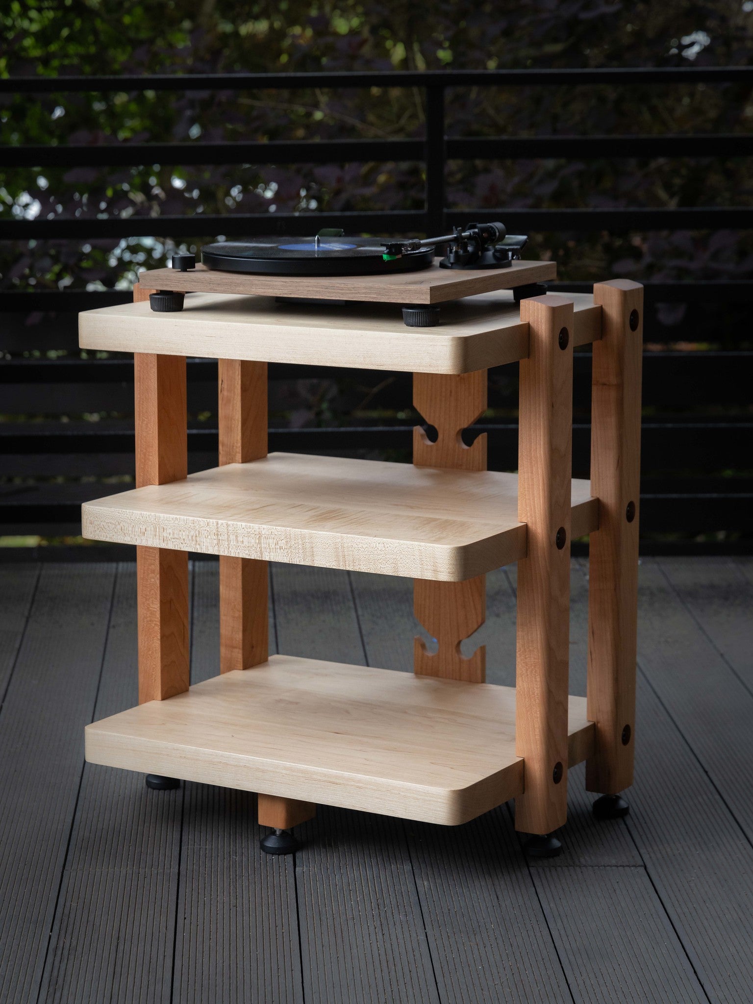 ECHELON II Audio Rack – Maple Shelves with Cherry Legs – Deep Lake Audio